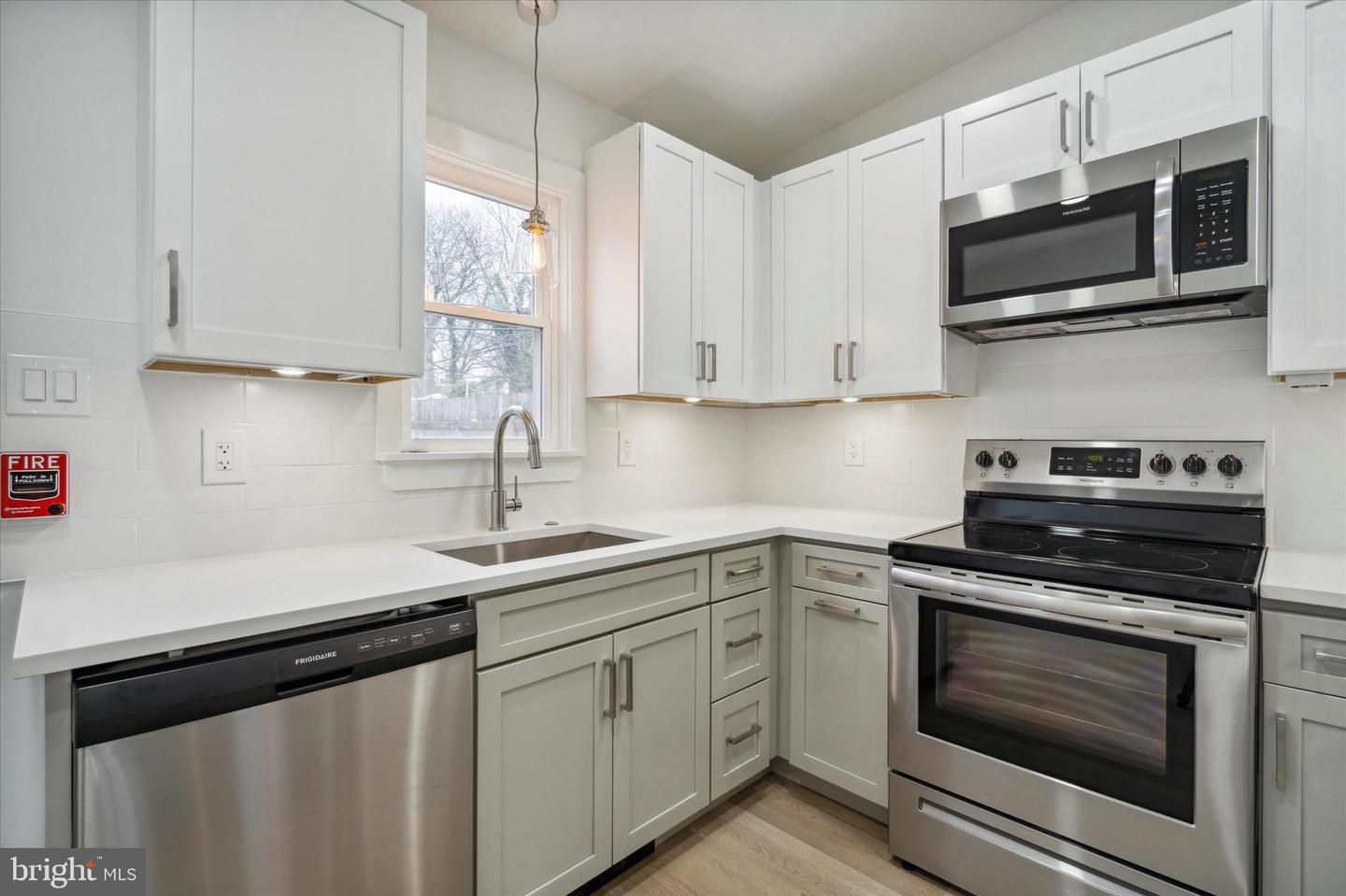 6818 Chew Ave #REAR, Philadelphia, PA 19119 - MLS PAPH2246390 ...