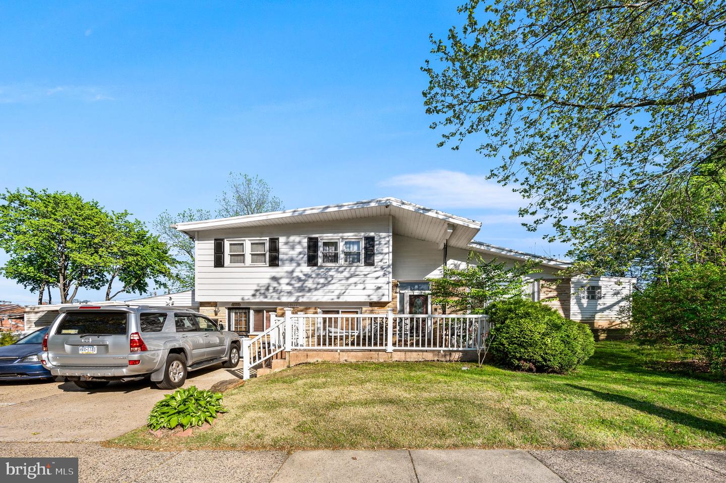 9111 Bustleton Ave, Philadelphia, PA 19115 - MLS PAPH2481782 - Coldwell ...