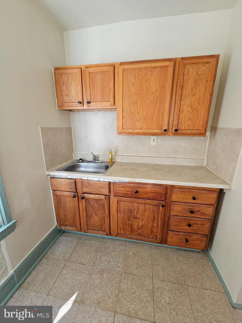 5515 N Fairhill St, Philadelphia, PA 19120 - MLS PAPH2551592 - Coldwell ...