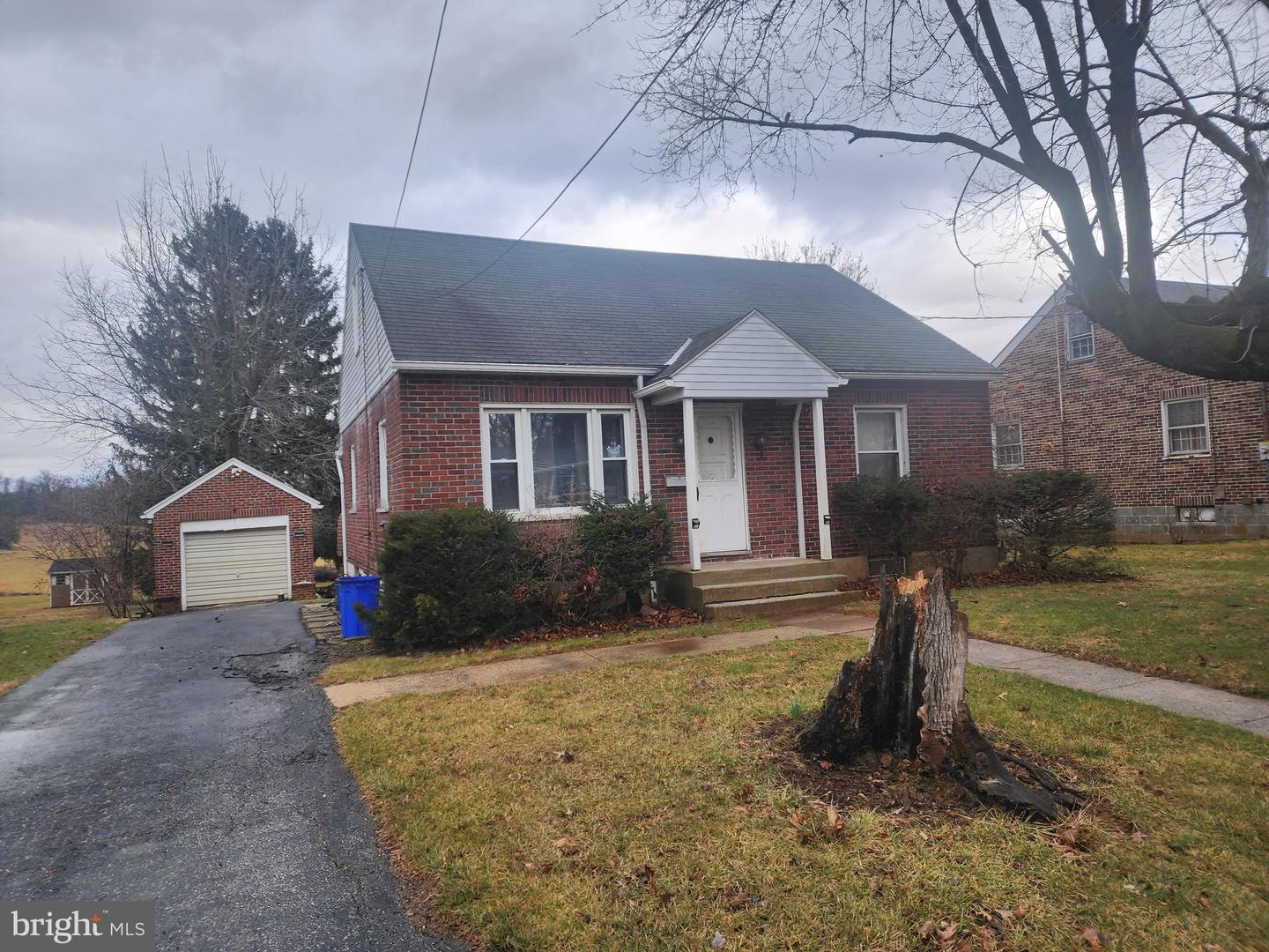 28 High St, Glen Rock, PA 17327 - MLS PAYK2035498 - Coldwell Banker