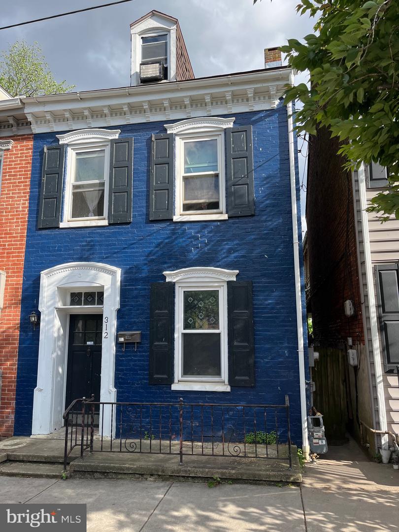 312 W Princess St, York, PA 17401 - MLS PAYK2083160 - Coldwell Banker