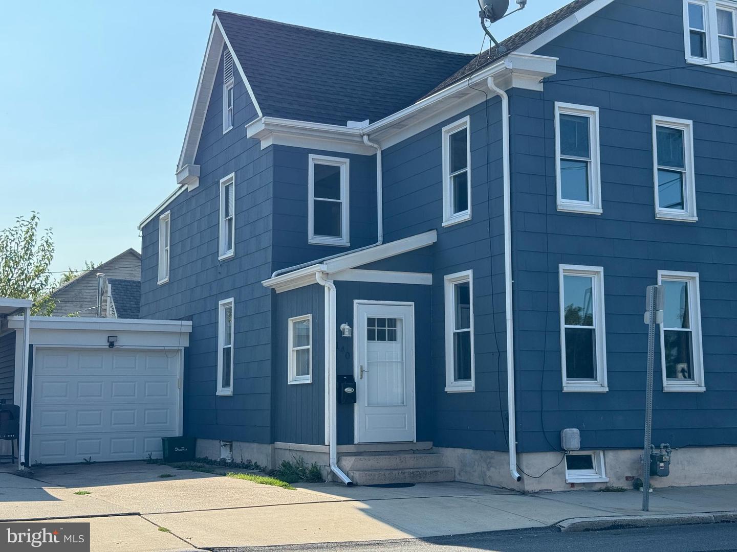 140 E Hanover St, Hanover, PA 17331 - MLS PAYK2089656 - Coldwell Banker