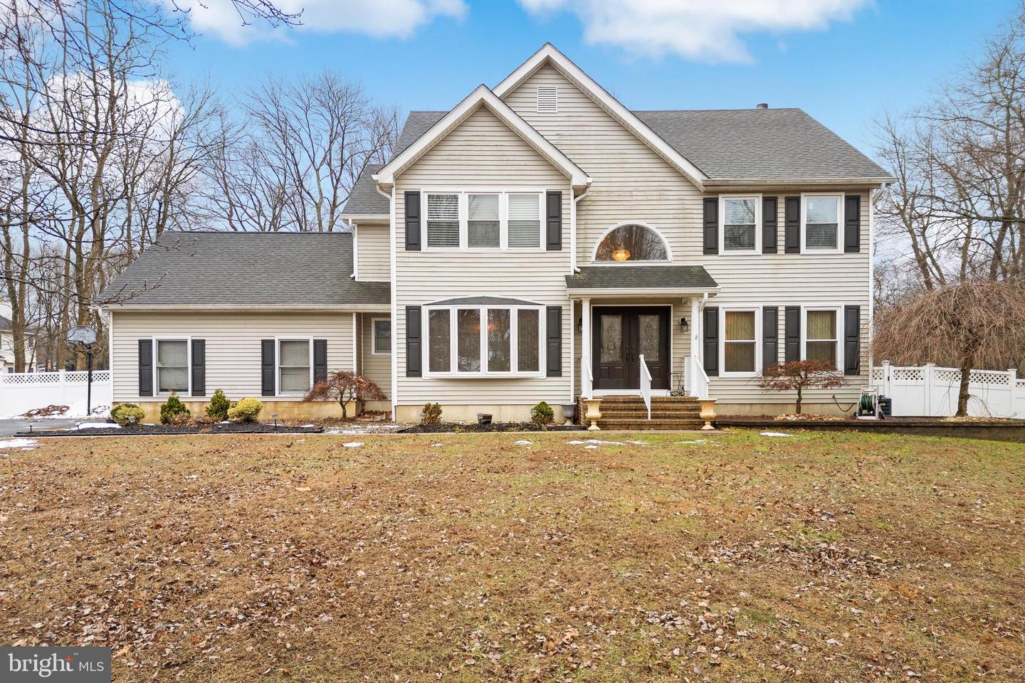 3 Eric Ct, Monroe Township, NJ 08831 - MLS NJMX2009068 - Coldwell Banker