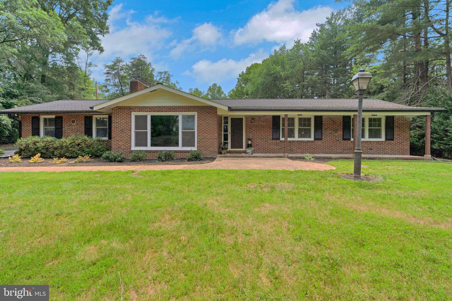 3724 Queen Anne Bridge Rd, Davidsonville, MD 21035 - MLS MDAA2118026 ...