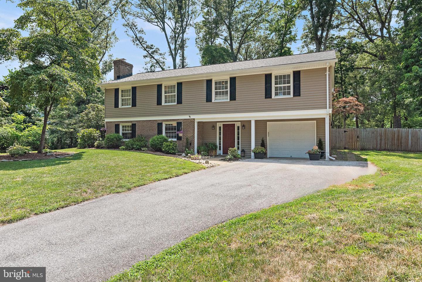 392 Stonehouse Dr, Severna Park, MD 21146 - MLS MDAA2121282 - Coldwell ...