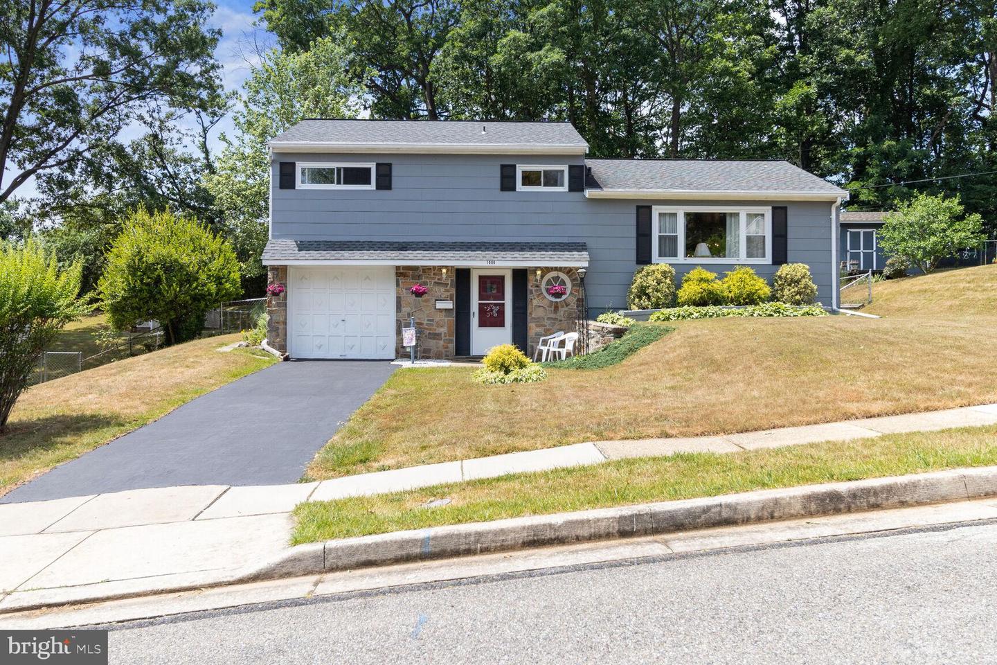 1006 Plover Dr, Halethorpe, MD 21227 - MLS MDBC2070266 - Coldwell Banker