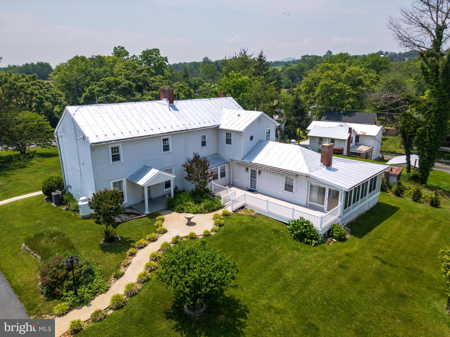 887 Natural Chimneys Rd, Mount Solon, VA 22843 - MLS VAAG2000602 ...