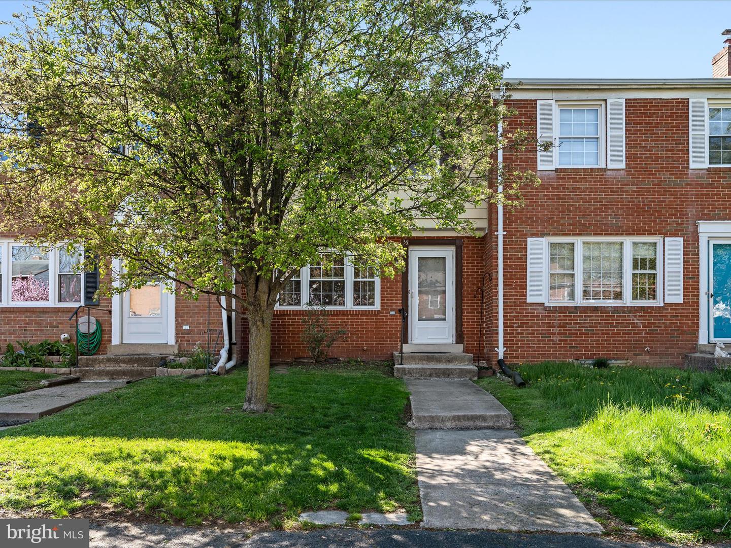 35 Sydnor St, Hamilton, VA 20158 - MLS VALO2094250 - Coldwell Banker
