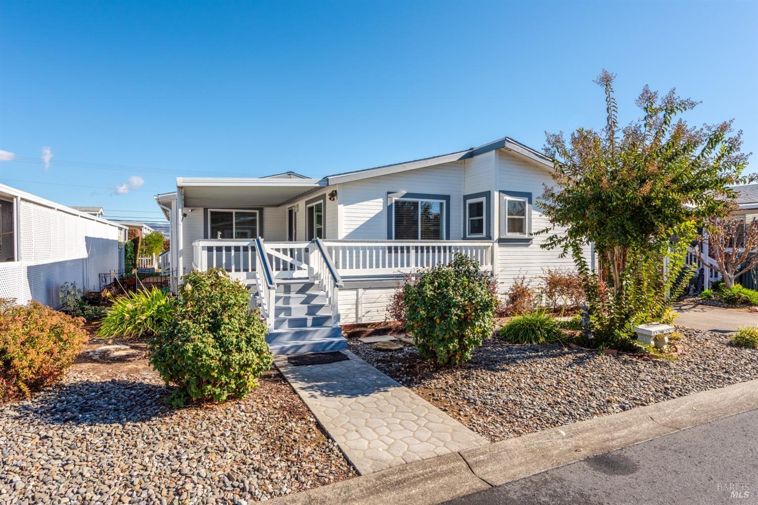 222 Daisy Dr, Napa, CA 94558 - MLS 324090321 - Coldwell Banker