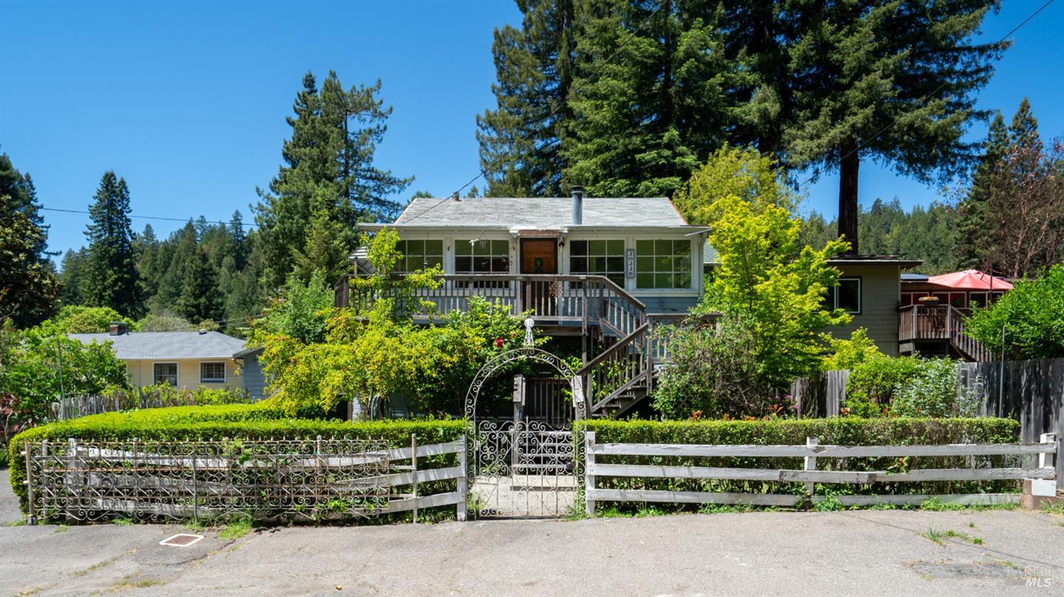 20226 Willow Rd, Monte Rio, CA 95462 - MLS 325036605 - Coldwell Banker