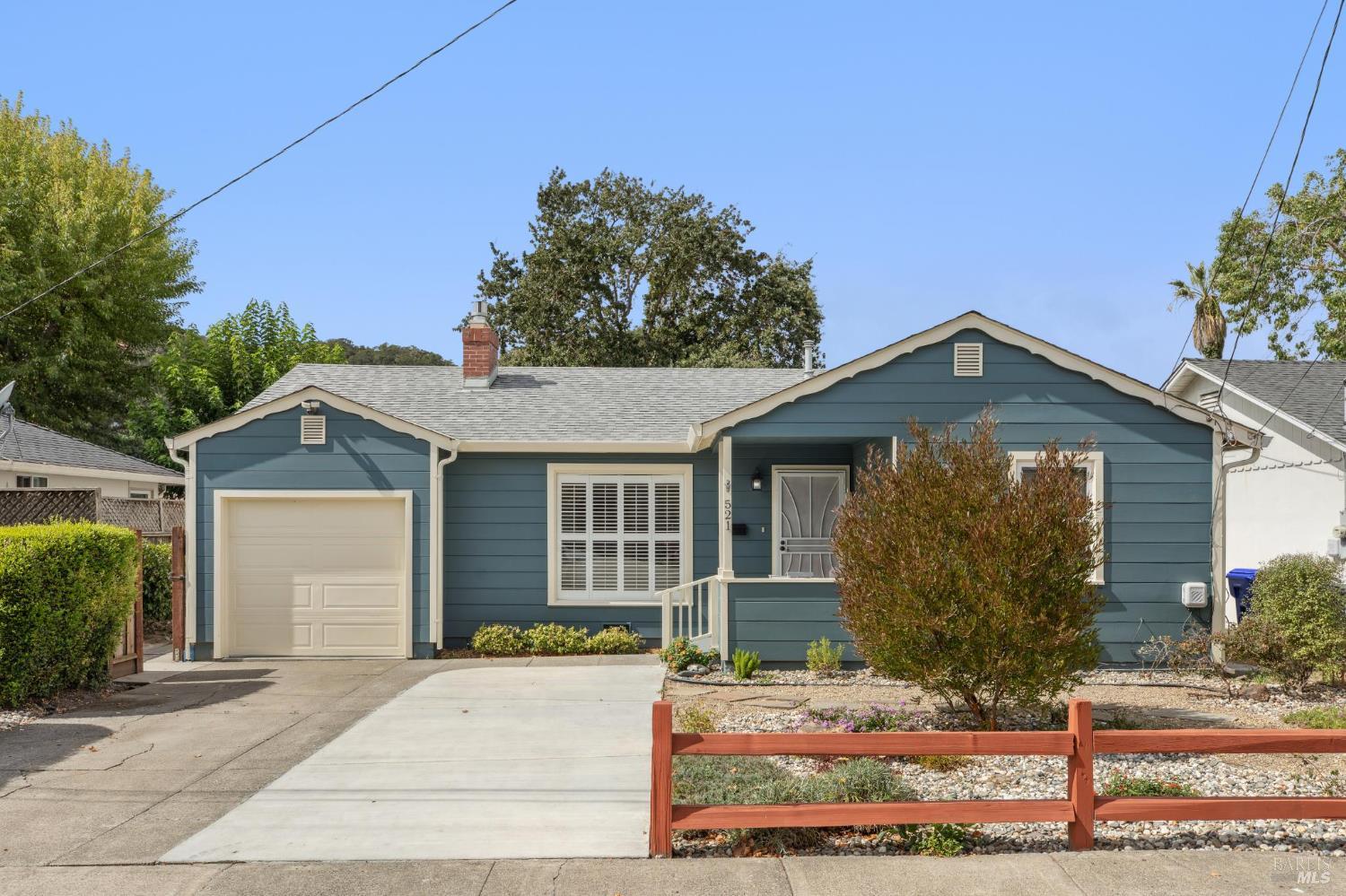 521 Roosevelt St, Napa, CA 94558 - MLS 325087529 - Coldwell Banker