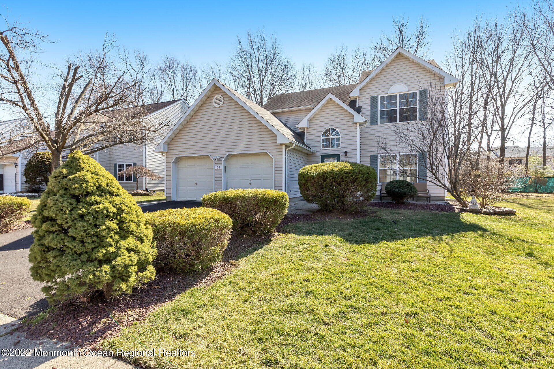 35 Nutmeg Rd, Aberdeen Township, NJ 07747 - MLS 22206293 - Coldwell Banker