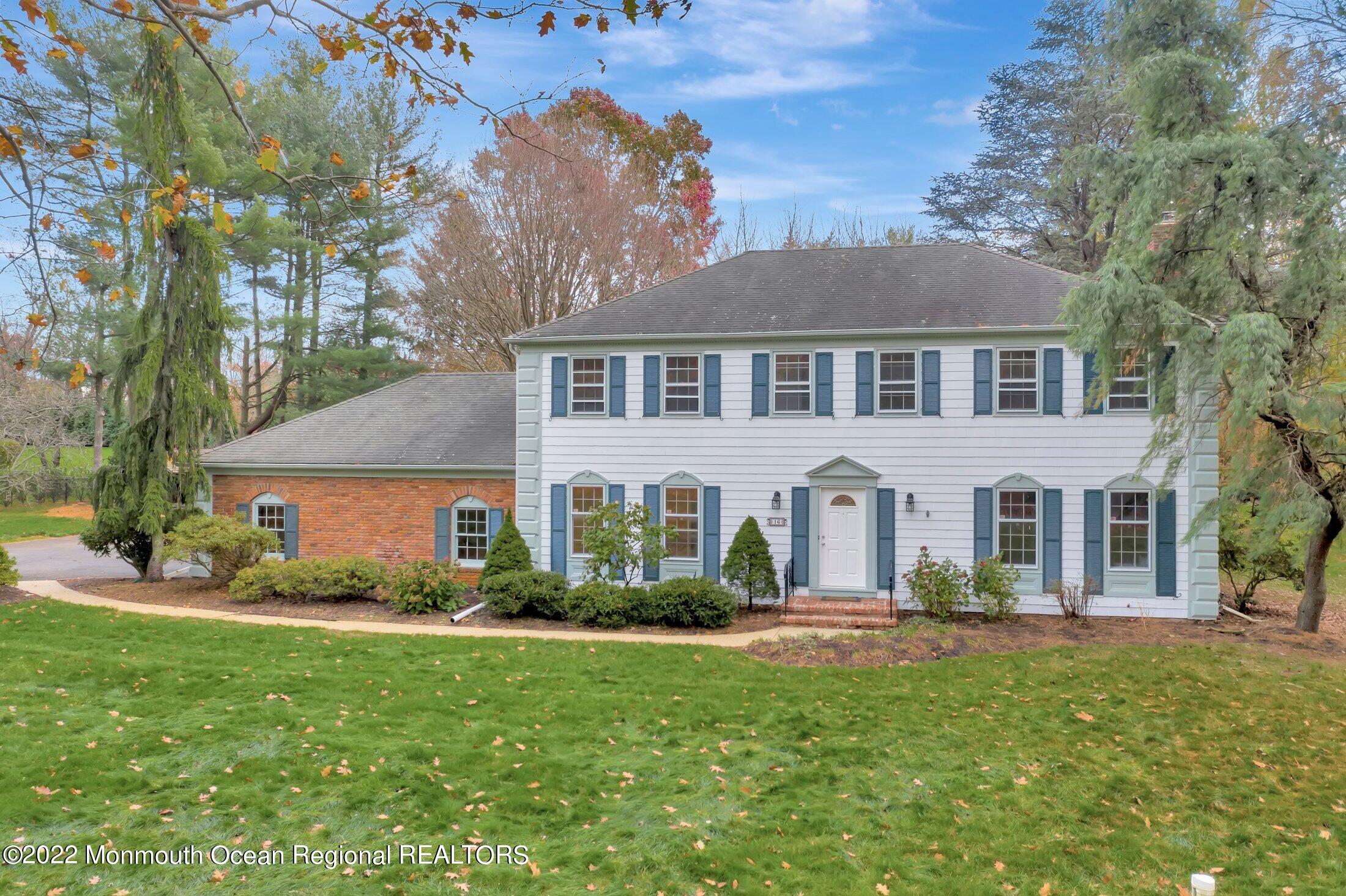 16 Carriage Hill Dr, Colts Neck Township, NJ 07722 - MLS 22235659 ...