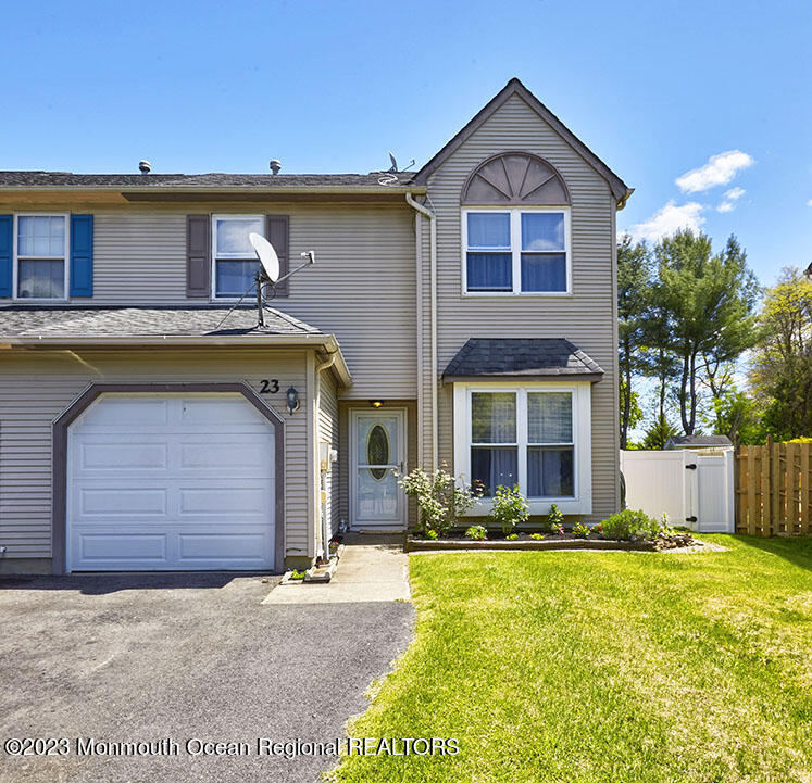 23 Longbrook Ln, Freehold, NJ 07728 - MLS 22312400 - Coldwell Banker