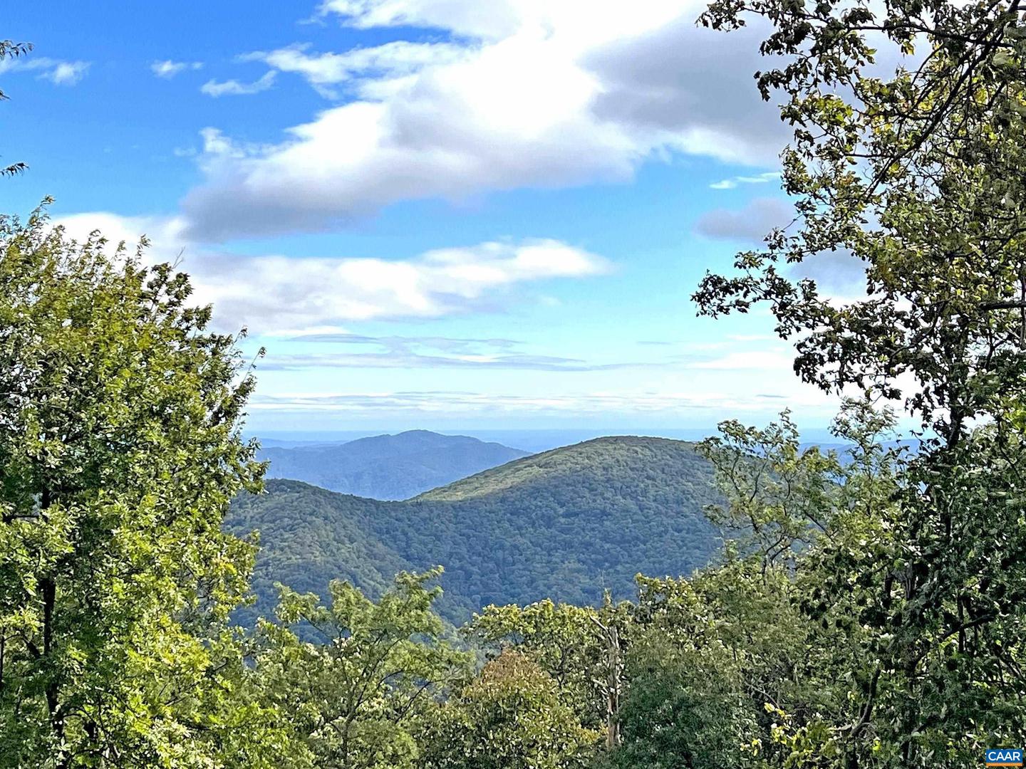 130 Chestnut Pl, Wintergreen Resort, VA 22967 - MLS 657471 - Coldwell ...