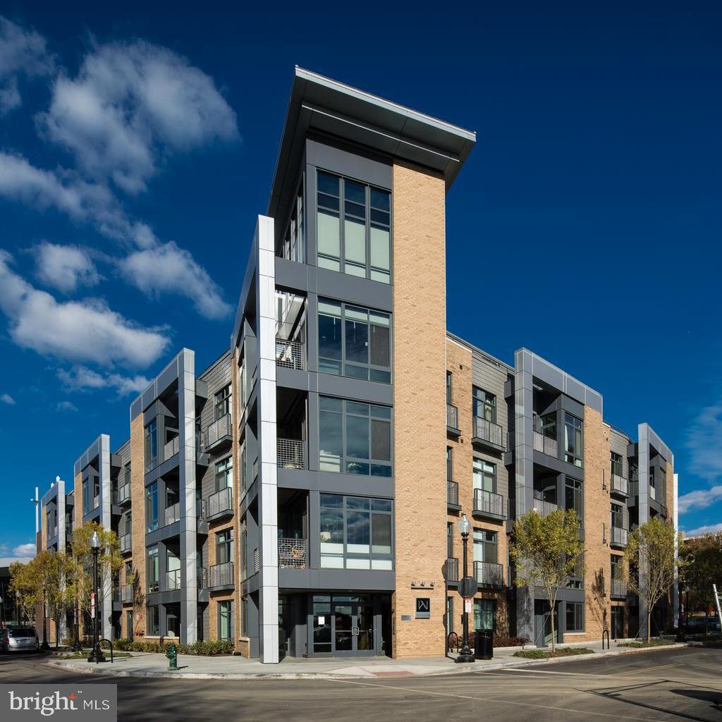 525 Water St SW #430, Washington, DC 20024 - MLS DCDC2087986 - Coldwell ...