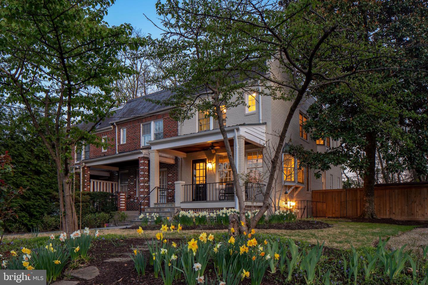 3826 W St NW, Washington, DC 20007 - MLS DCDC2090762 - Coldwell Banker