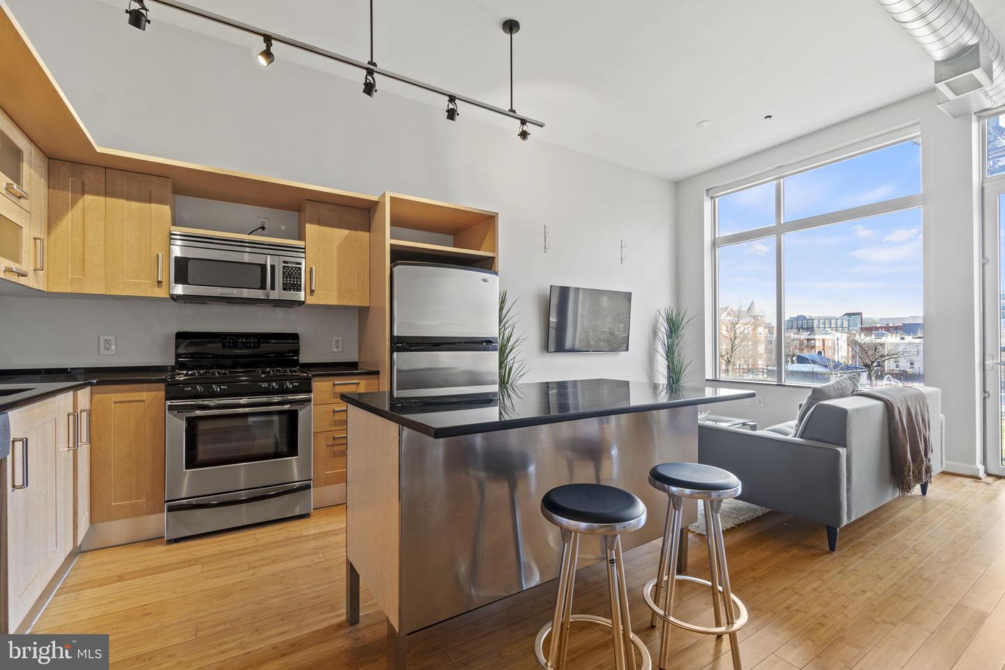 1390 V St NW #212, Washington, DC 20009 - MLS DCDC2131060 - Coldwell Banker