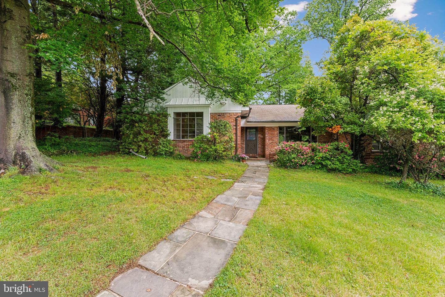 3025 Daniel Ln NW, Washington, DC 20015 - MLS DCDC2199530 - Coldwell Banker