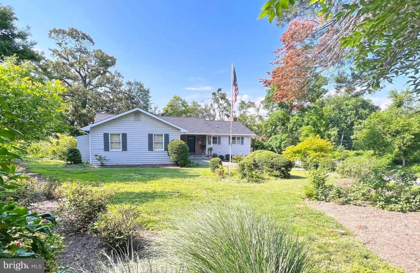 258 Riverside Rd, Edgewater, MD 21037 - MLS MDAA2051810 - Coldwell Banker