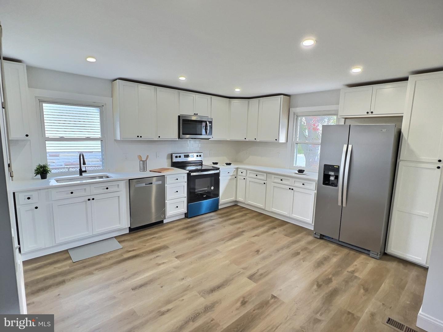 16 Runway Ct, Middle River, MD 21220 - MLS MDBC2080432 - Coldwell Banker