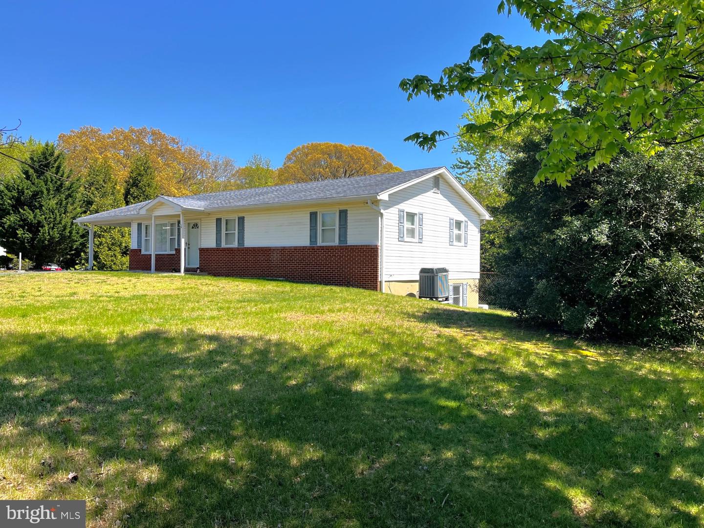 3820 Hallowing Point Rd, Prince Frederick, MD 20678 - MLS MDCA2020710 ...