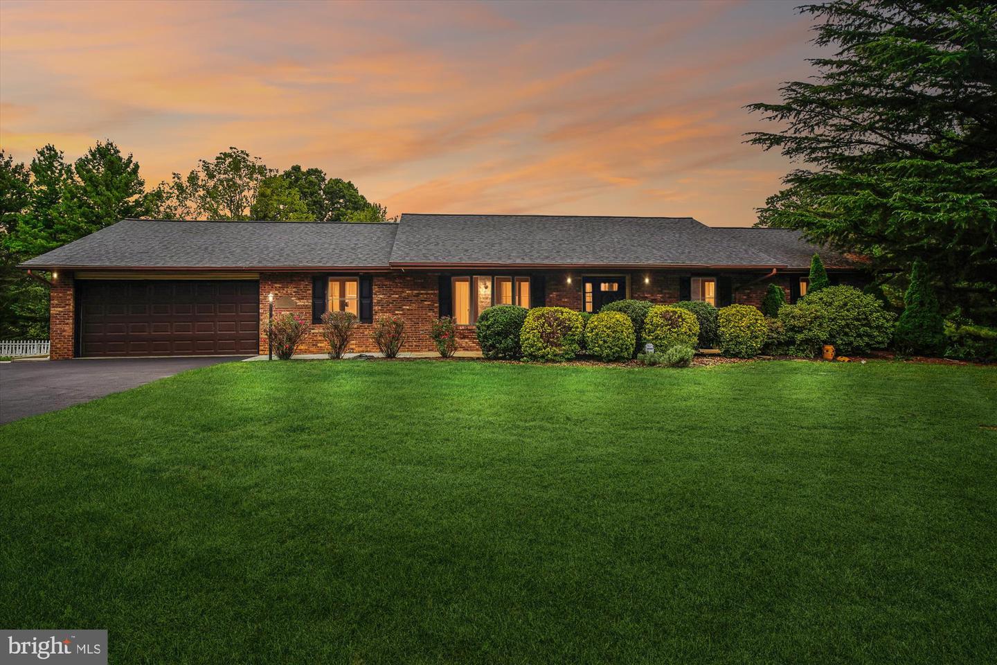 1709 Peppermint Ln, Westminster, MD 21157 - MLS MDCR2030240 - Coldwell ...