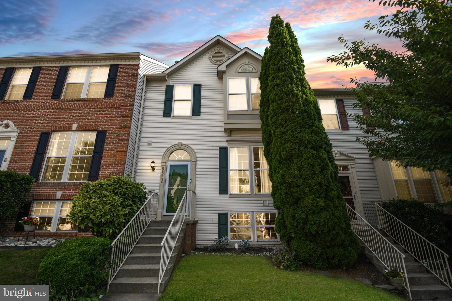 9521 Bellhaven Ct, Frederick, MD 21701 - MLS MDFR2038042 - Coldwell Banker