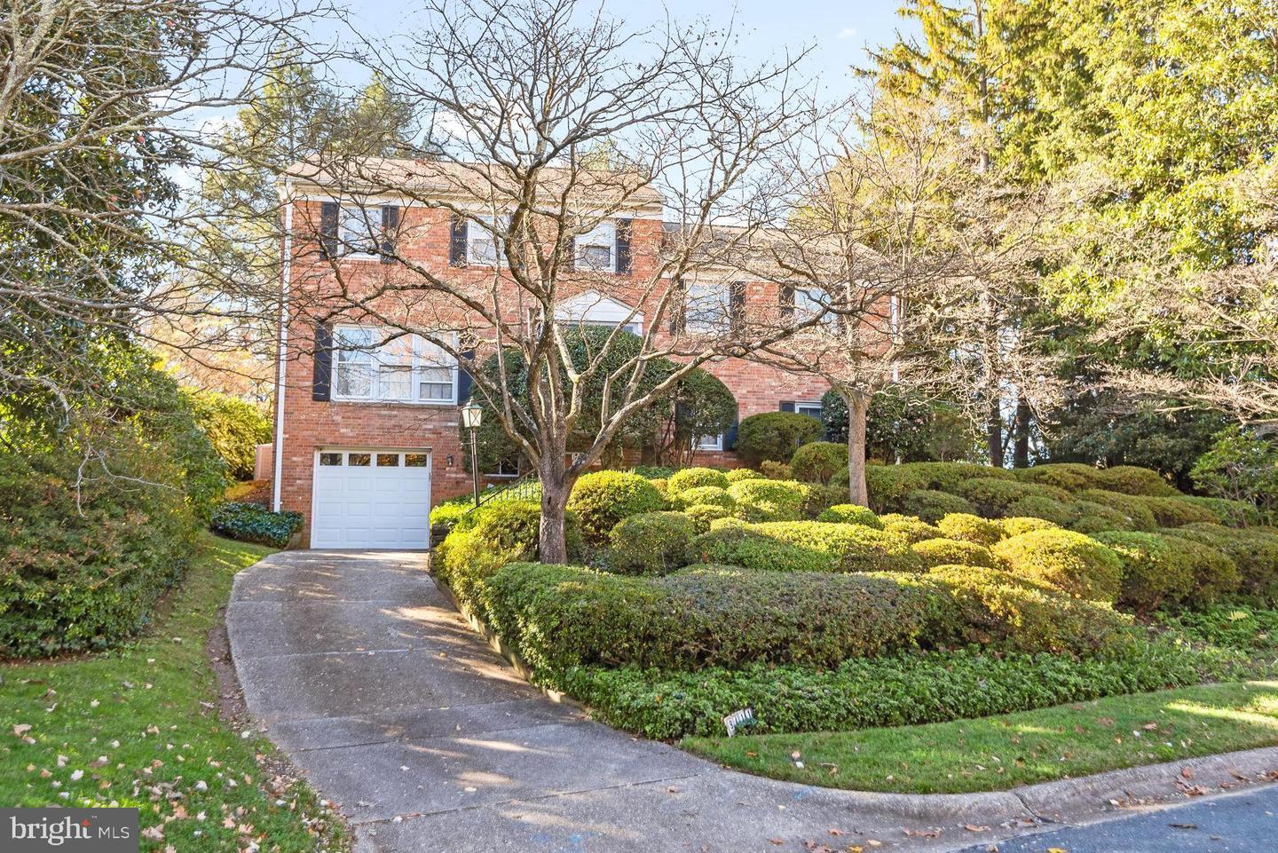 9411 Elsmere Ct, Bethesda, MD 20814 - MLS MDMC2075270 - Coldwell Banker