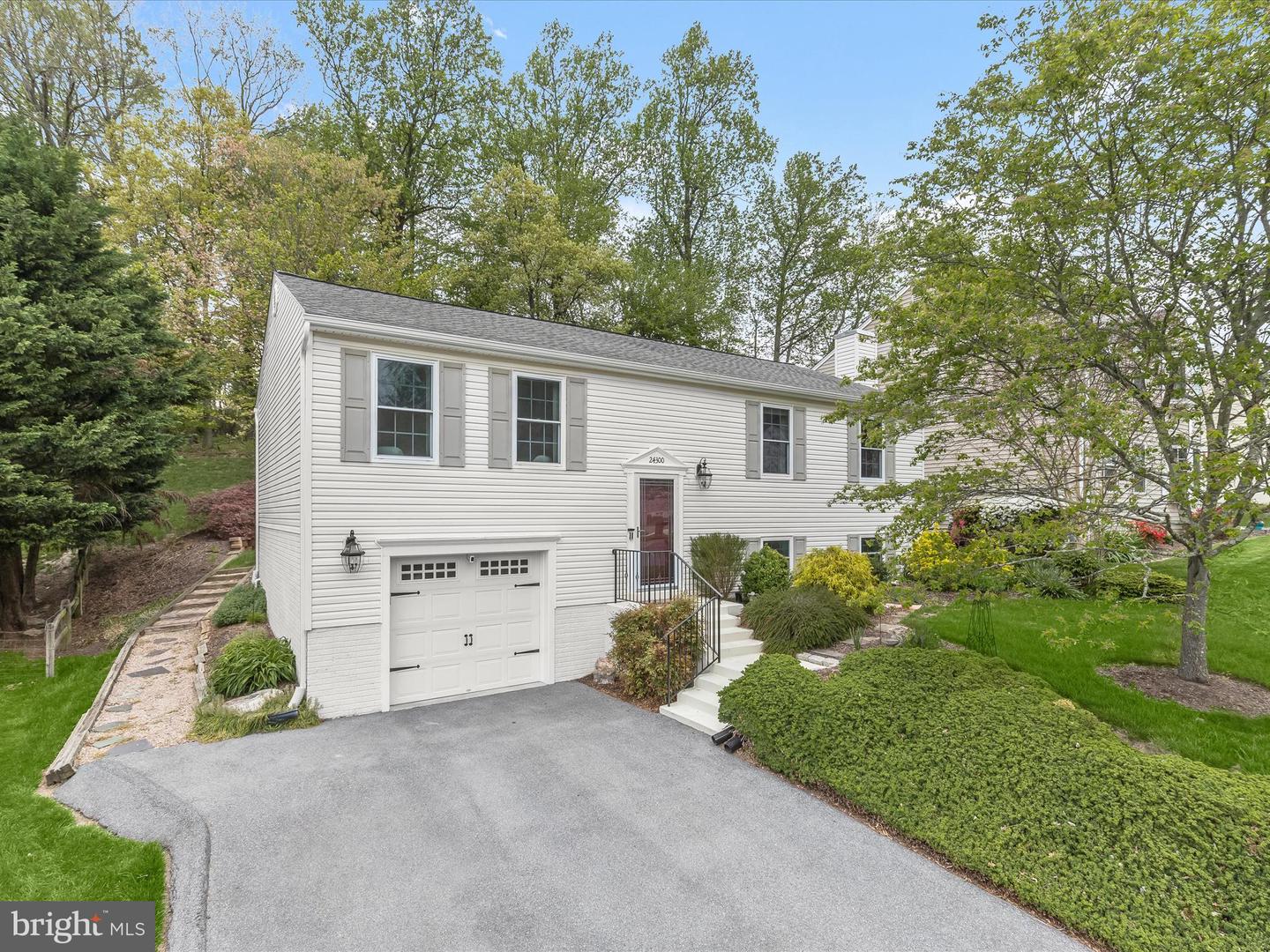 24300 Preakness Dr, Damascus, MD 20872 - MLS MDMC2177848 - Coldwell Banker