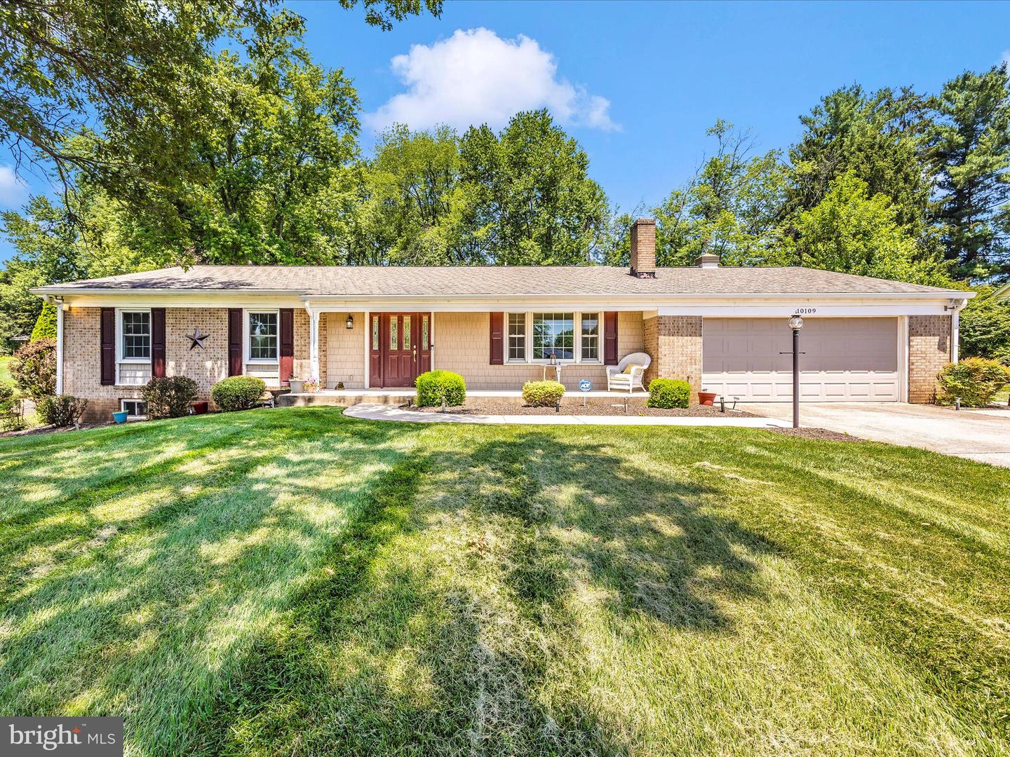 10109 Johns Dr, Damascus, MD 20872 - MLS MDMC2187810 - Coldwell Banker