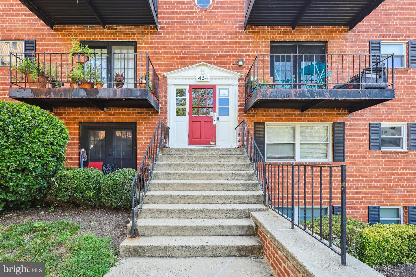 434 N Armistead St #304, Alexandria, VA 22312 - MLS VAAX2047824 ...