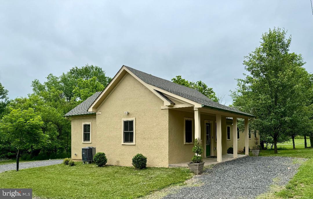 4372 Old Tavern Rd, The Plains, VA 20198 - MLS VAFQ2013904 - Coldwell Banker