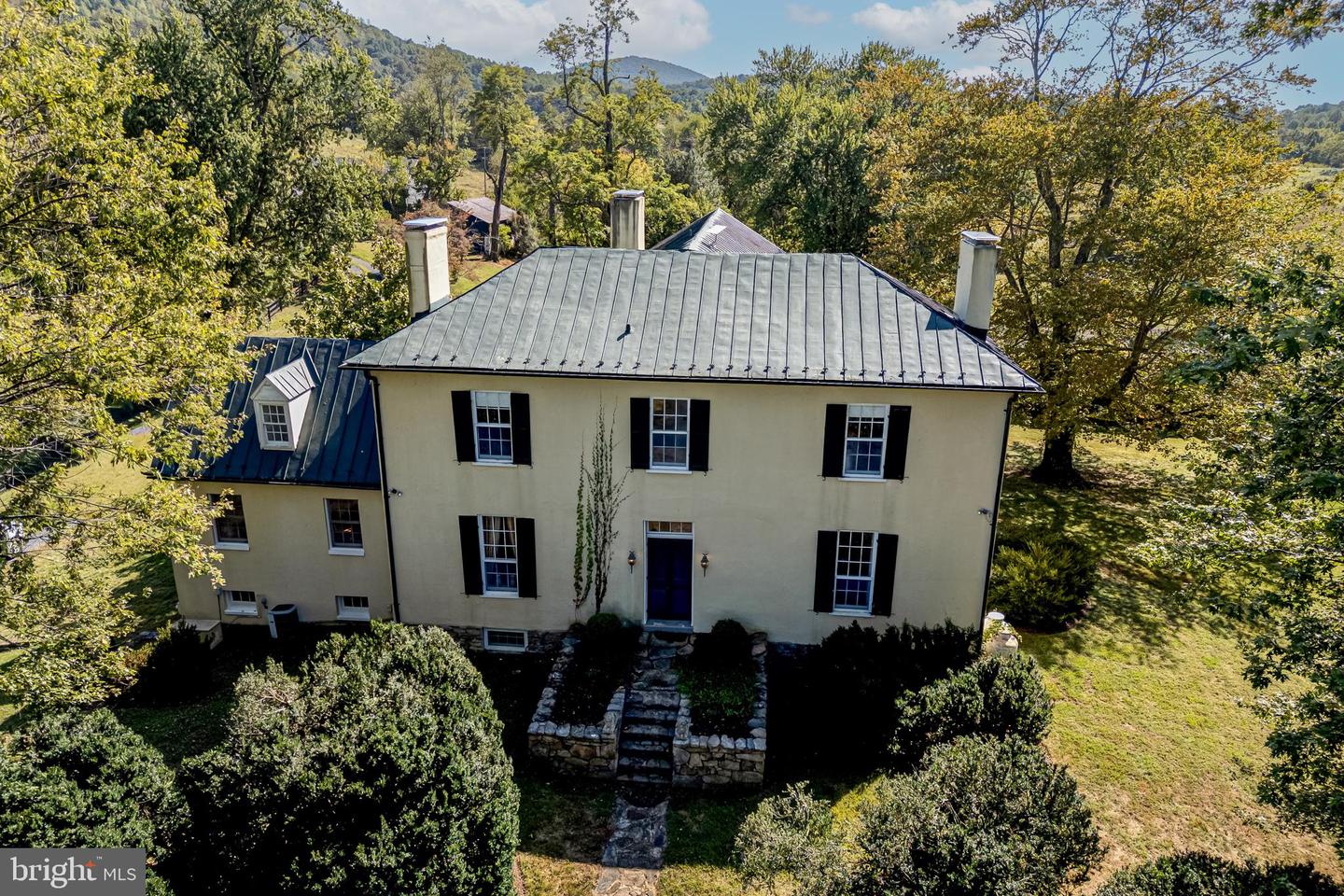 3707 Carrington Rd, Delaplane, VA 20144 - MLS VAFQ2018098 - Coldwell Banker