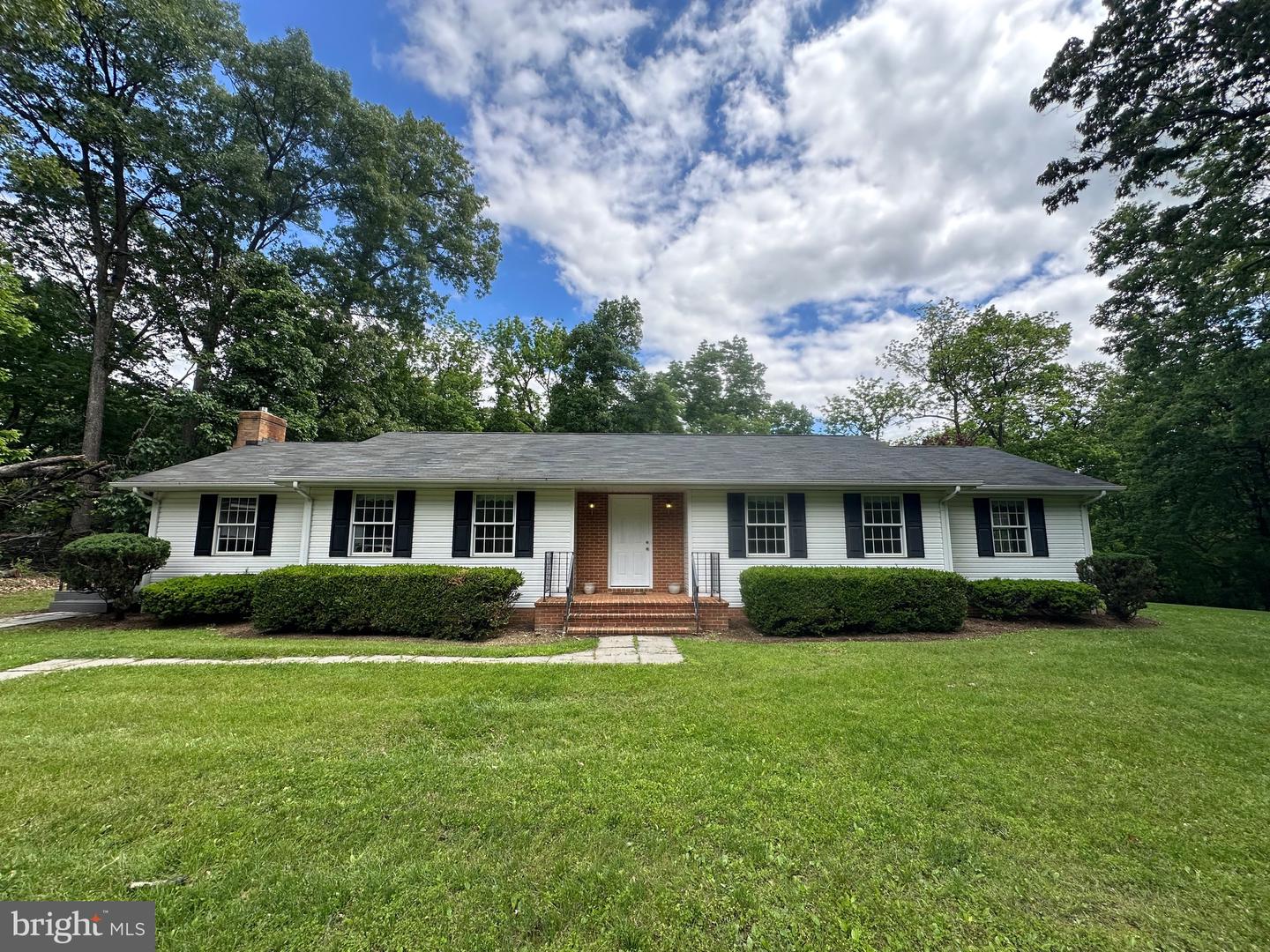 519 Orchard Dale Dr, Clear Brook, VA 22624 - MLS VAFV2034400 - Coldwell ...