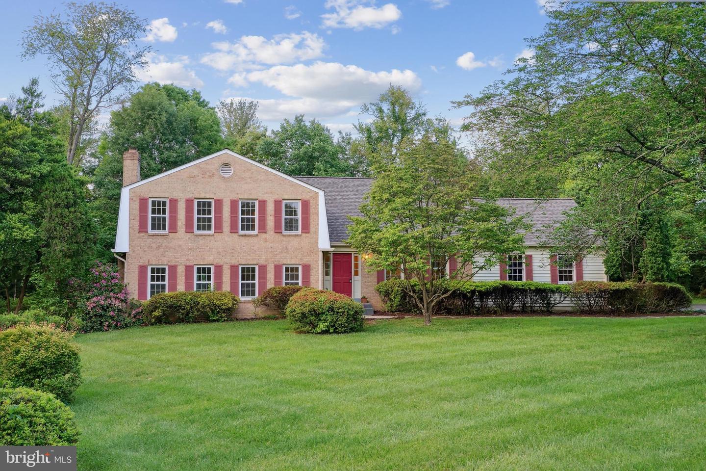 10012 Columbine St, Great Falls, VA 22066 - MLS VAFX2177748 - Coldwell ...