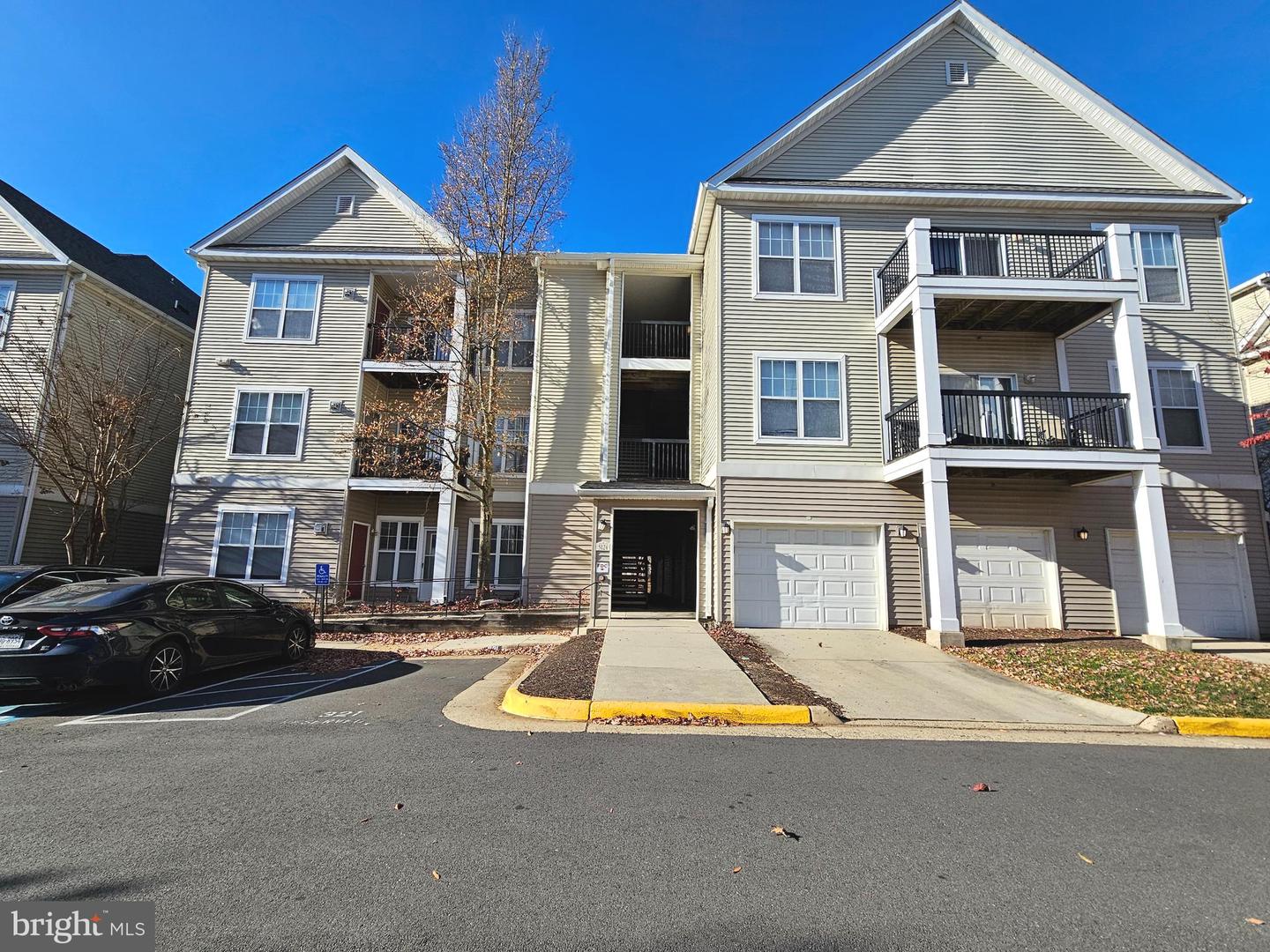 5124 Brittney Elyse Cir, Centreville, VA 20120 - MLS VAFX2212330 ...