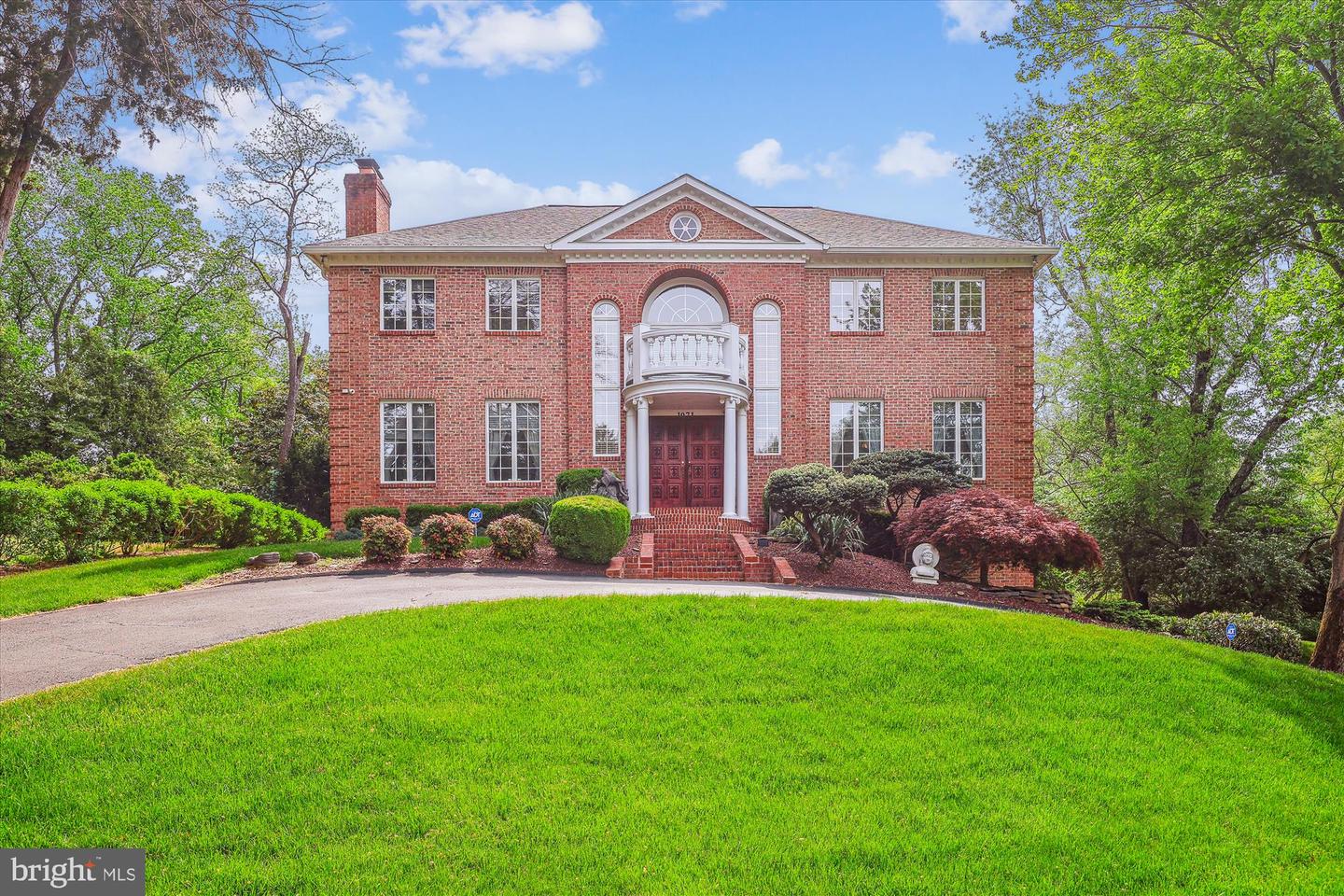 1071 Spring Hill Rd, McLean, VA 22102 - MLS VAFX2220896 - Coldwell Banker