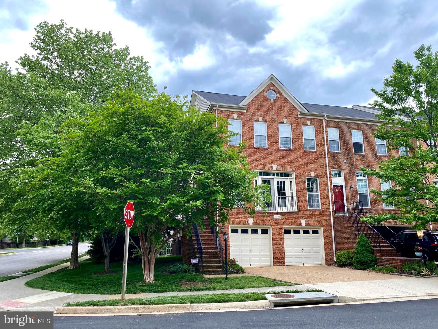 21975 Windover Dr, Broadlands, VA 20148 - MLS VALO2096204 - Coldwell Banker