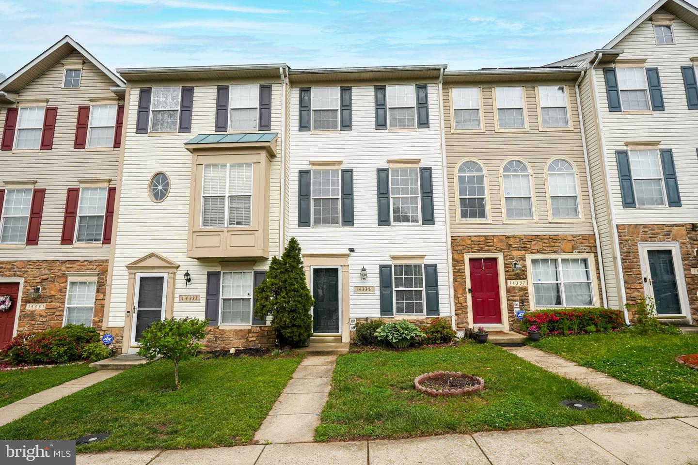 14335 Madrigal Dr, Woodbridge, VA 22193 - MLS VAPW2050240 - Coldwell Banker