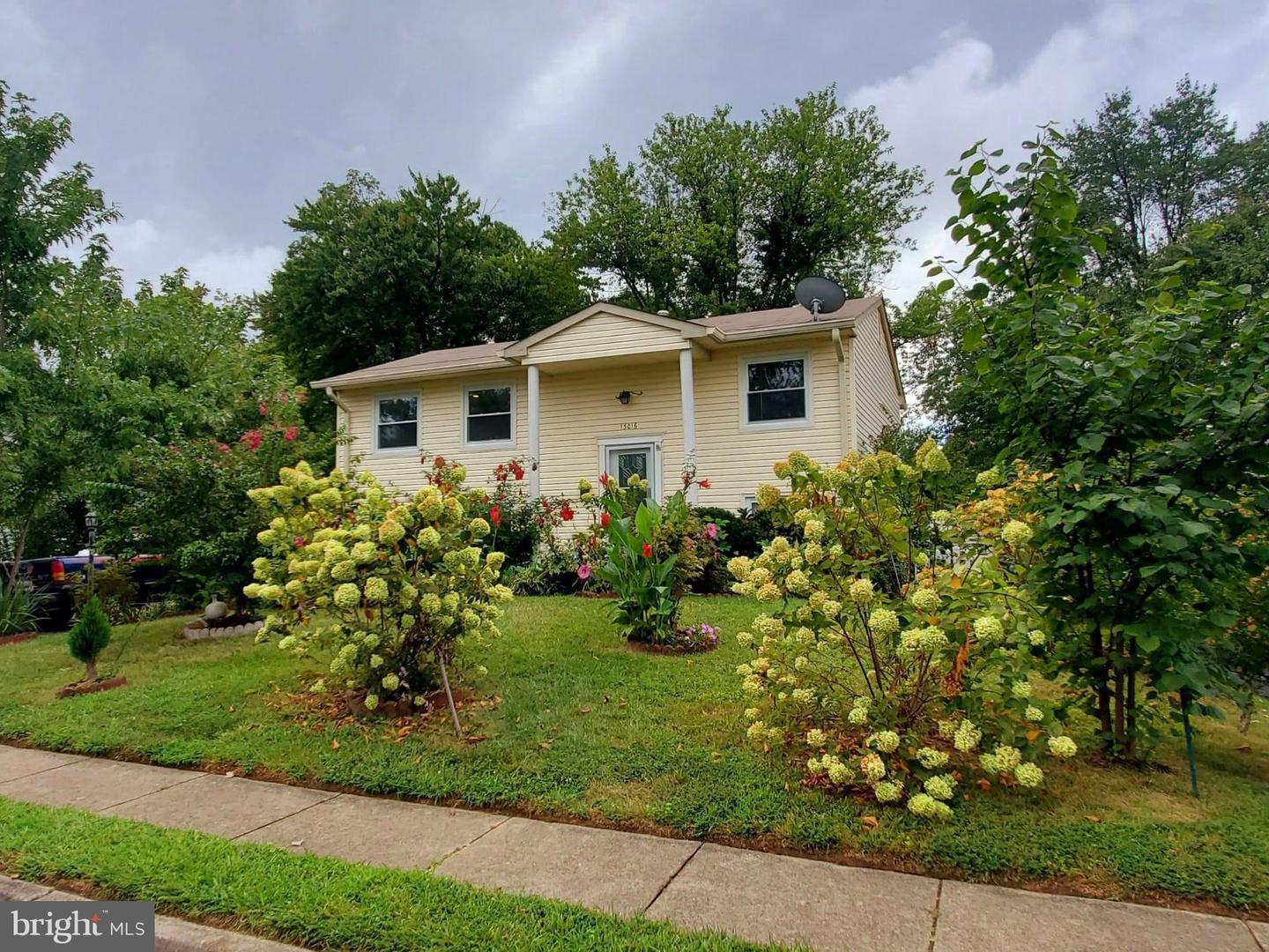 13016 Kenmar Dr, Woodbridge, VA 22193 - MLS VAPW2058440 - Coldwell Banker