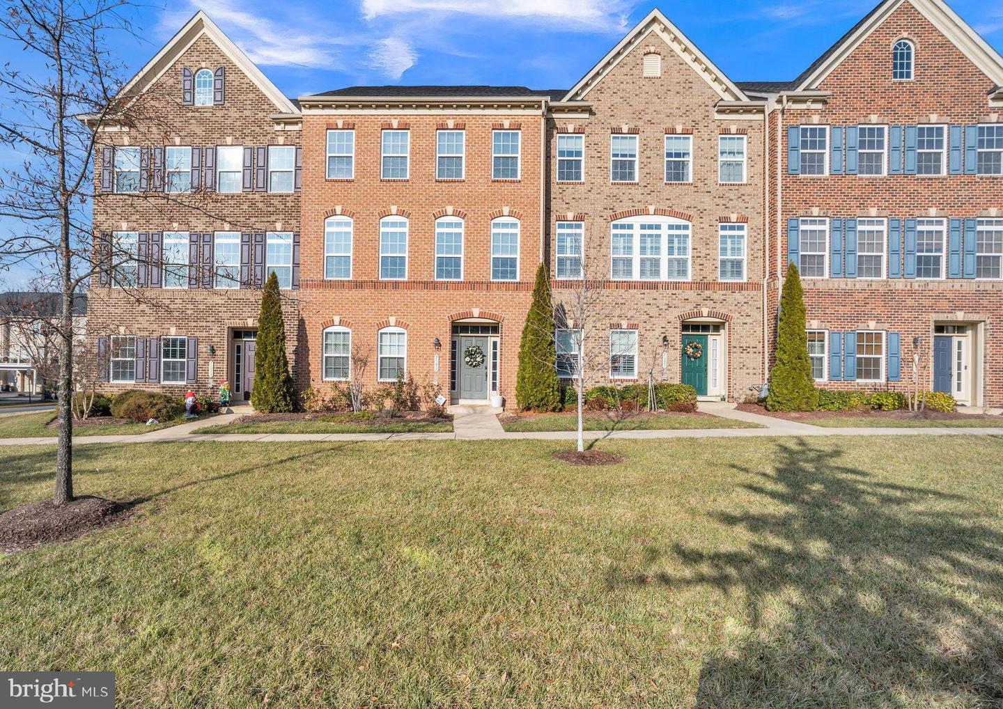 7095 Darbey Knoll Dr, Gainesville, VA 20155 - MLS VAPW2084900 ...