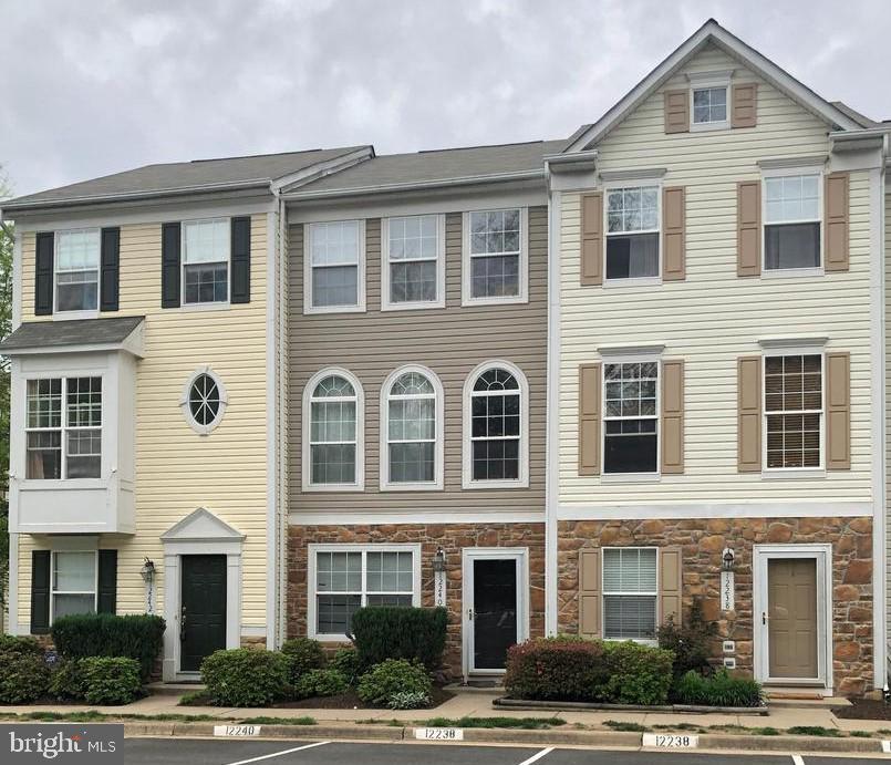 12240 Maidstone Ct, Woodbridge, VA 22192 - MLS VAPW2094232 - Coldwell ...