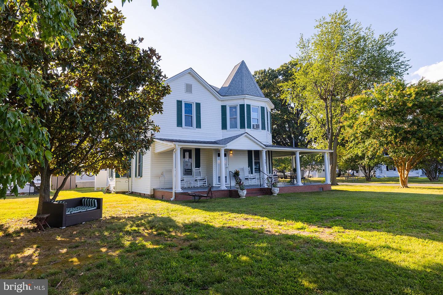 701 Irving Ave, Colonial Beach, VA 22443 - MLS VAWE2009710 - Coldwell ...