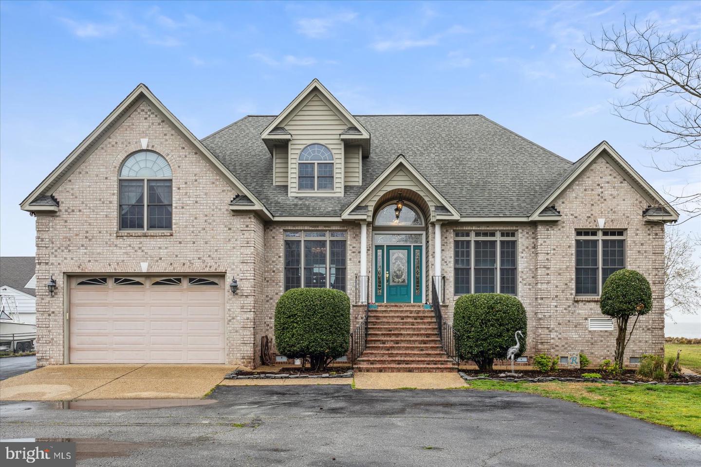 1506 Dandy Loop Rd, Yorktown, VA 23692 - MLS VAYV2000040 - Coldwell Banker