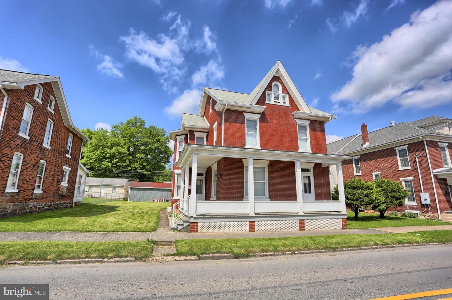 457 N 4th St, Newport, PA 17074 - MLS 1001489304 - Coldwell Banker