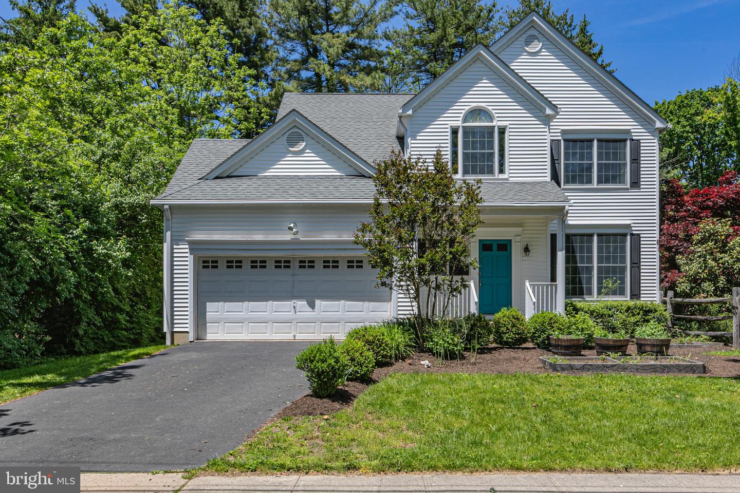 8 Robert Rd, Princeton, NJ 08540 - MLS NJME2028700 - Coldwell Banker