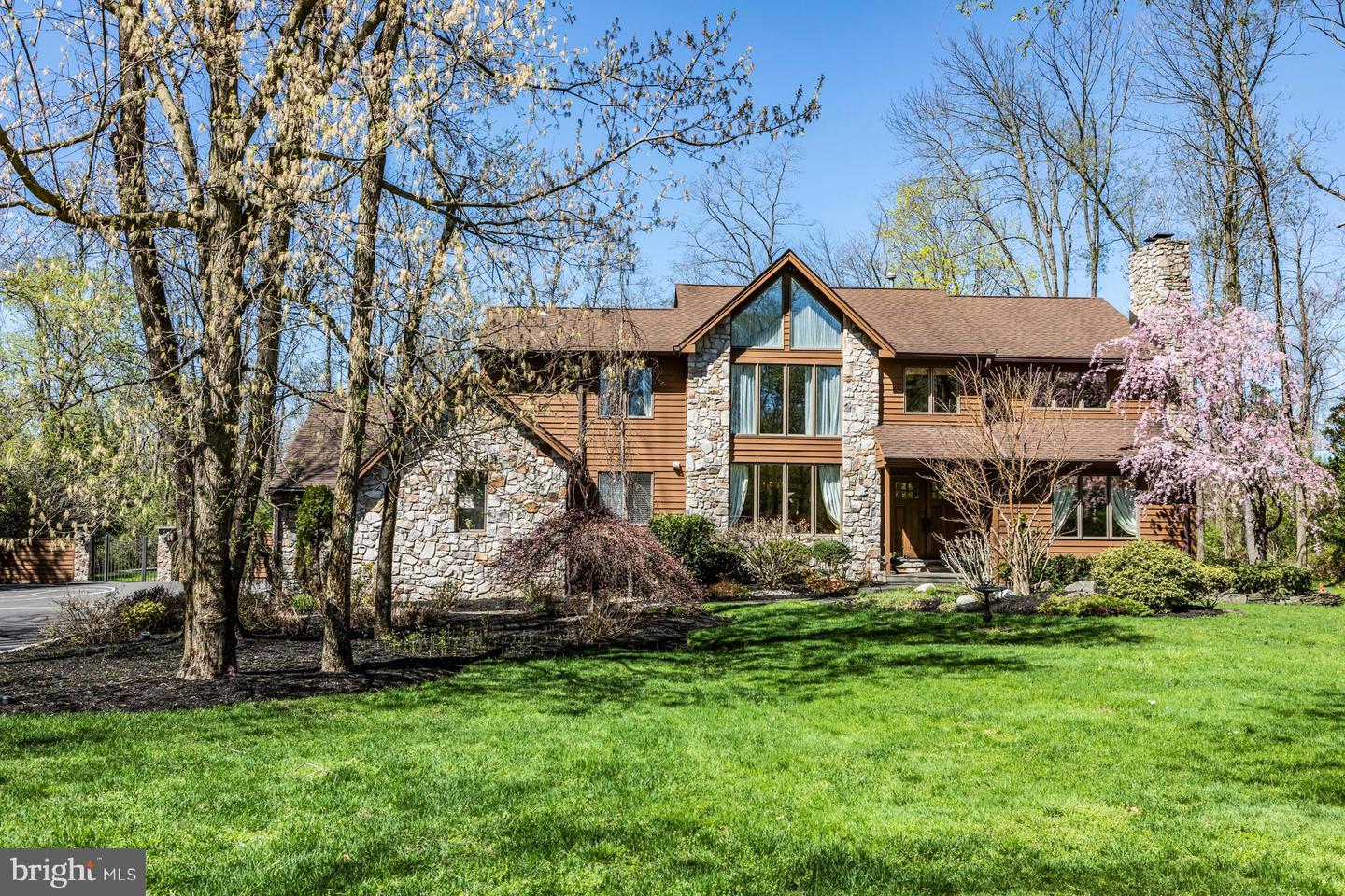 15 Teak Ln, Princeton, NJ 08540 - MLS NJME2033086 - Coldwell Banker