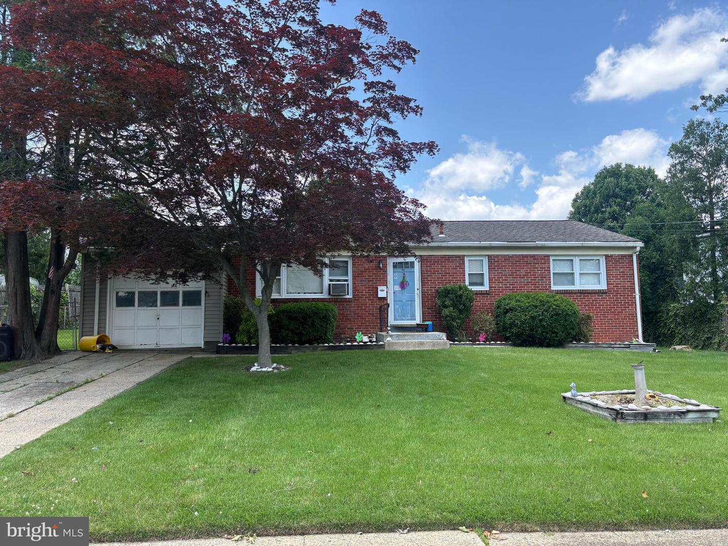 5 Sandy Ln, Hamilton Township, NJ 08610 - MLS NJME2060900 - Coldwell Banker