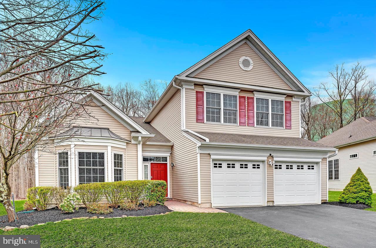 32 Edgemere Dr, Kendall Park, NJ 08824 - MLS NJMX2008932 - Coldwell Banker